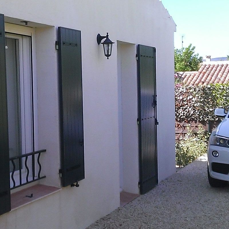 Volet battant extrudé 1 vantail sur mesure aluminium