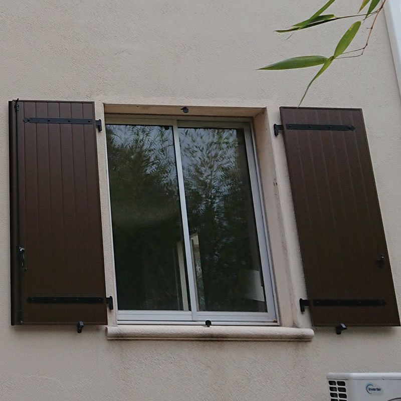 Volet deux battants extrudé sur mesure aluminium